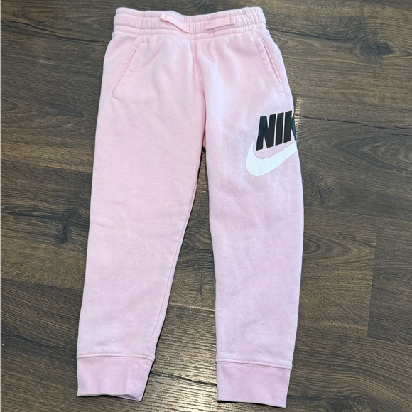 Nike | Bottoms | Nike Girls Pink Sweatpantssize 6 | Poshmark